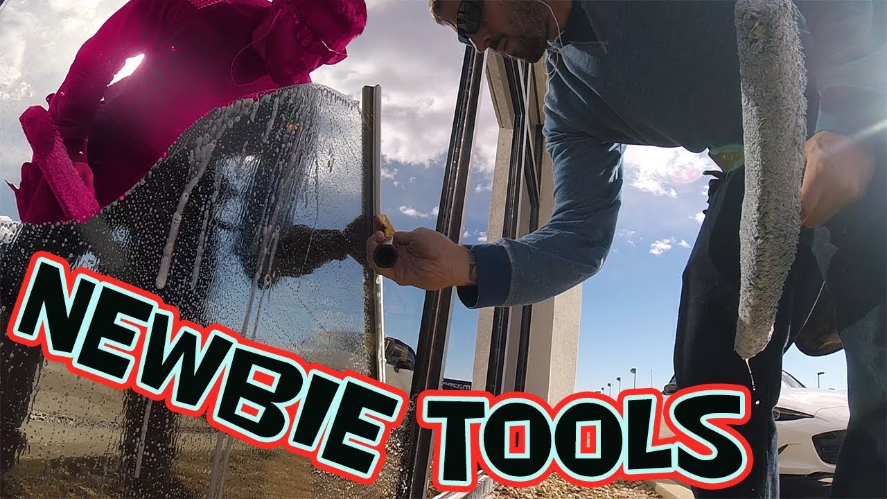 13 Best Window Cleaning Tools for Window Washing Professionals